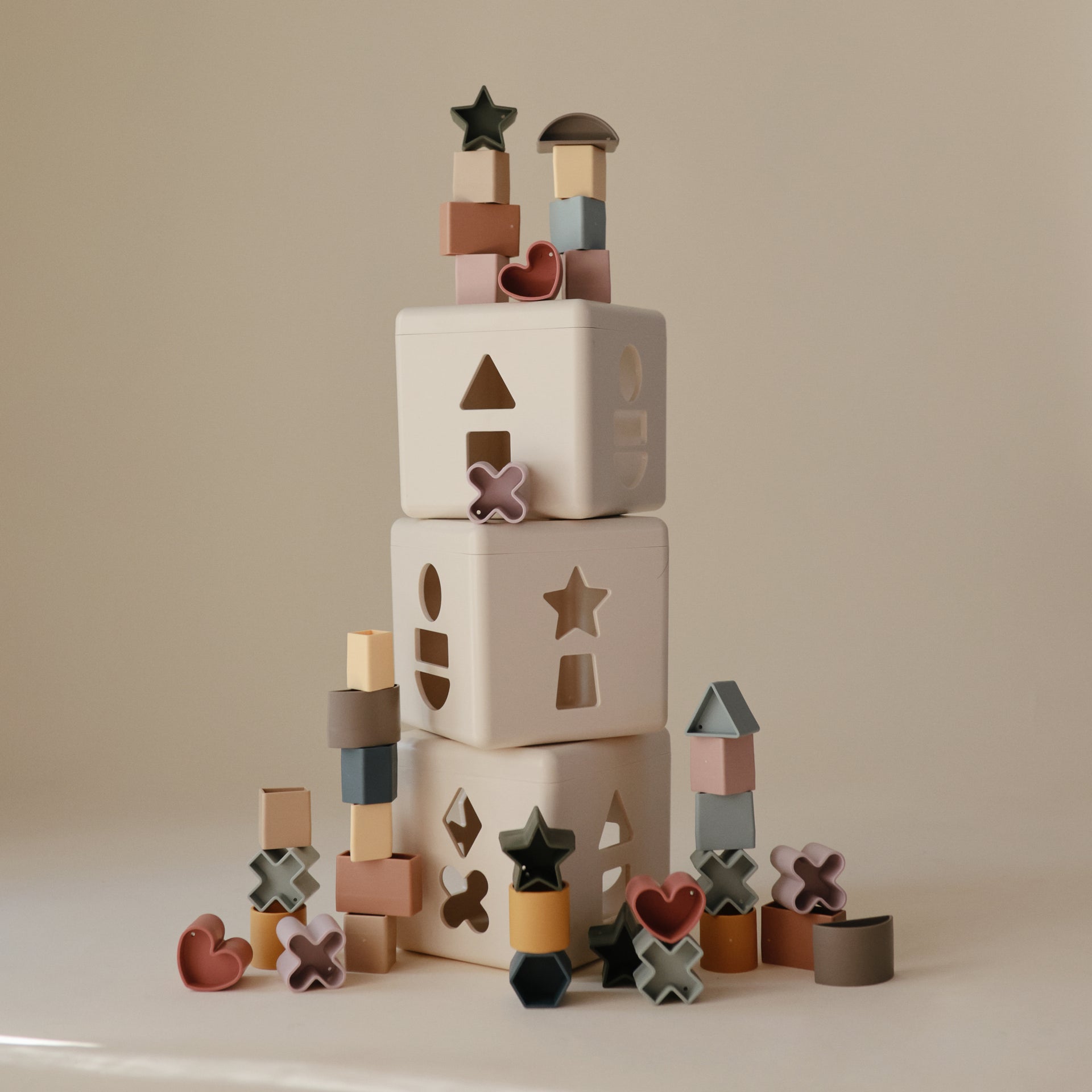 mushie Baby Shape Sorting Box