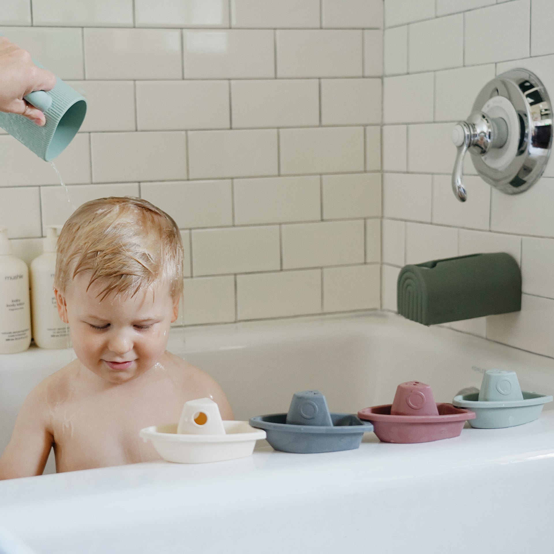 Bath Rinse Cup – Mushie