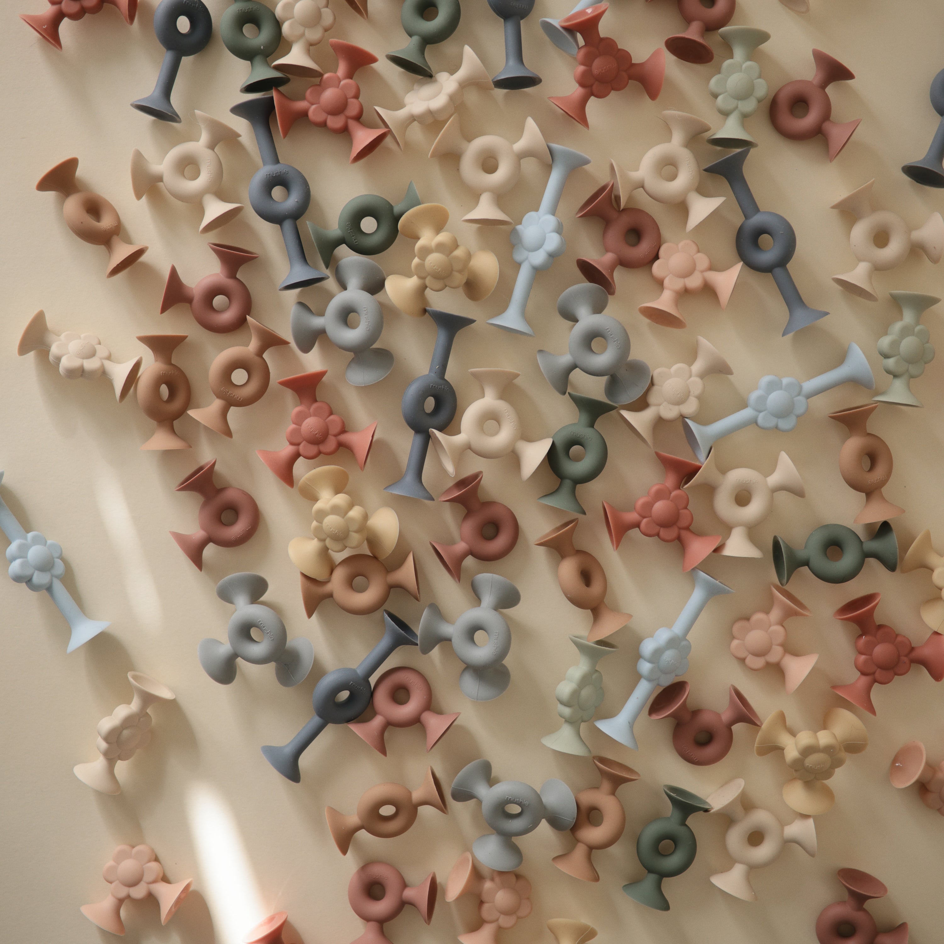 Donut Silicone Suction Builders – Mushie