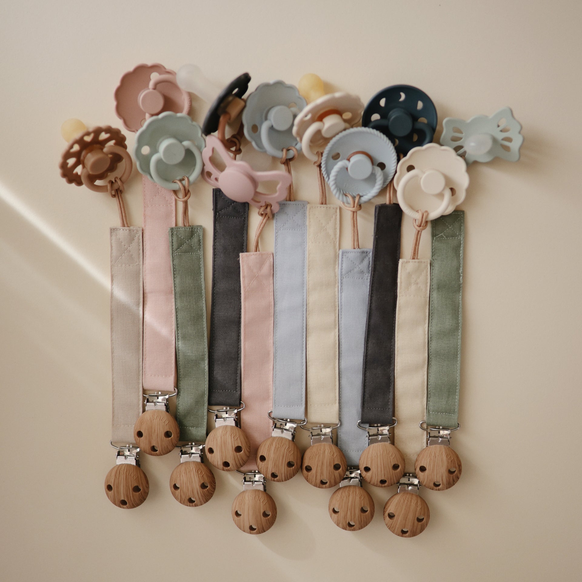 Linen Pacifier Clip 2-Pack – Mushie