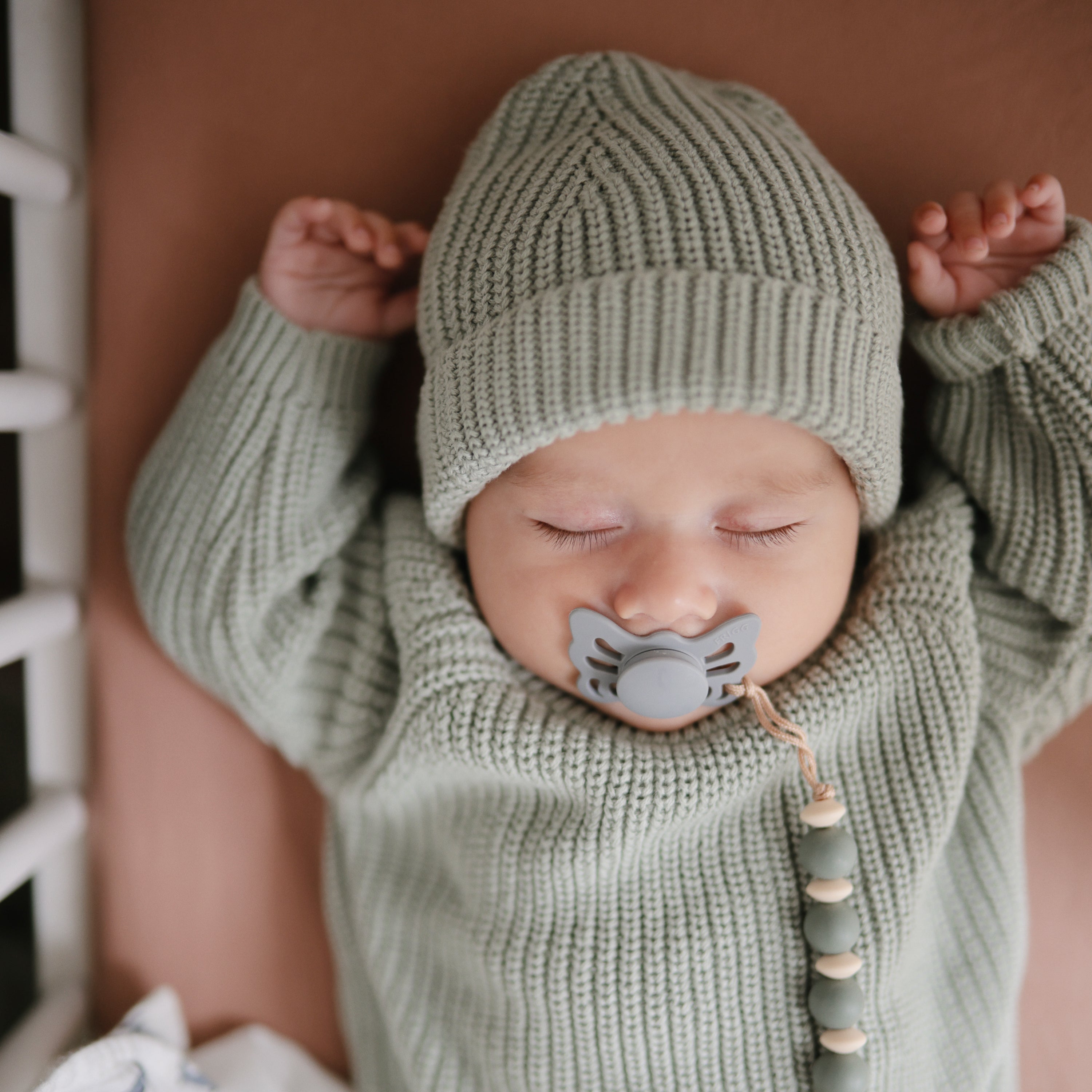 FRIGG Butterfly Anatomical Silicone Pacifier 2-Pack (0-6 Months) – Mushie