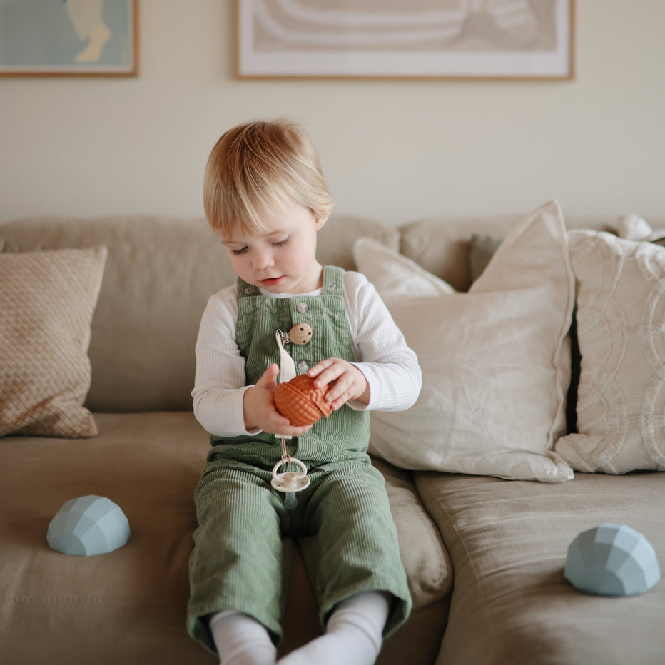 Nesting Spheres Sensory Toy – Mushie