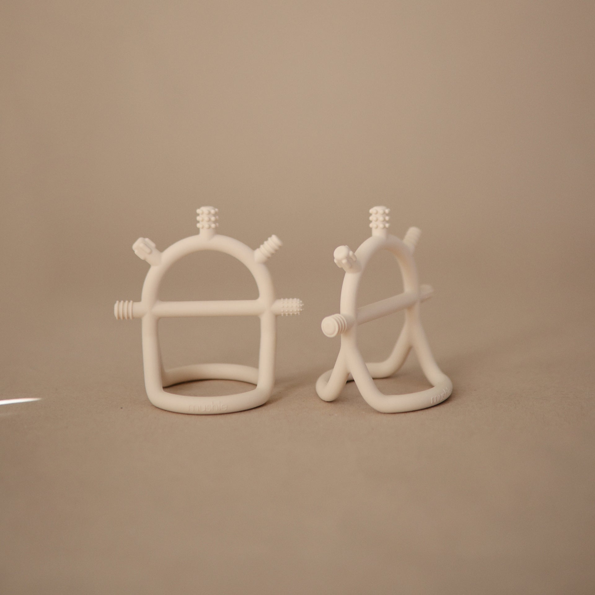 No-Drop Sensory Teether – Mushie