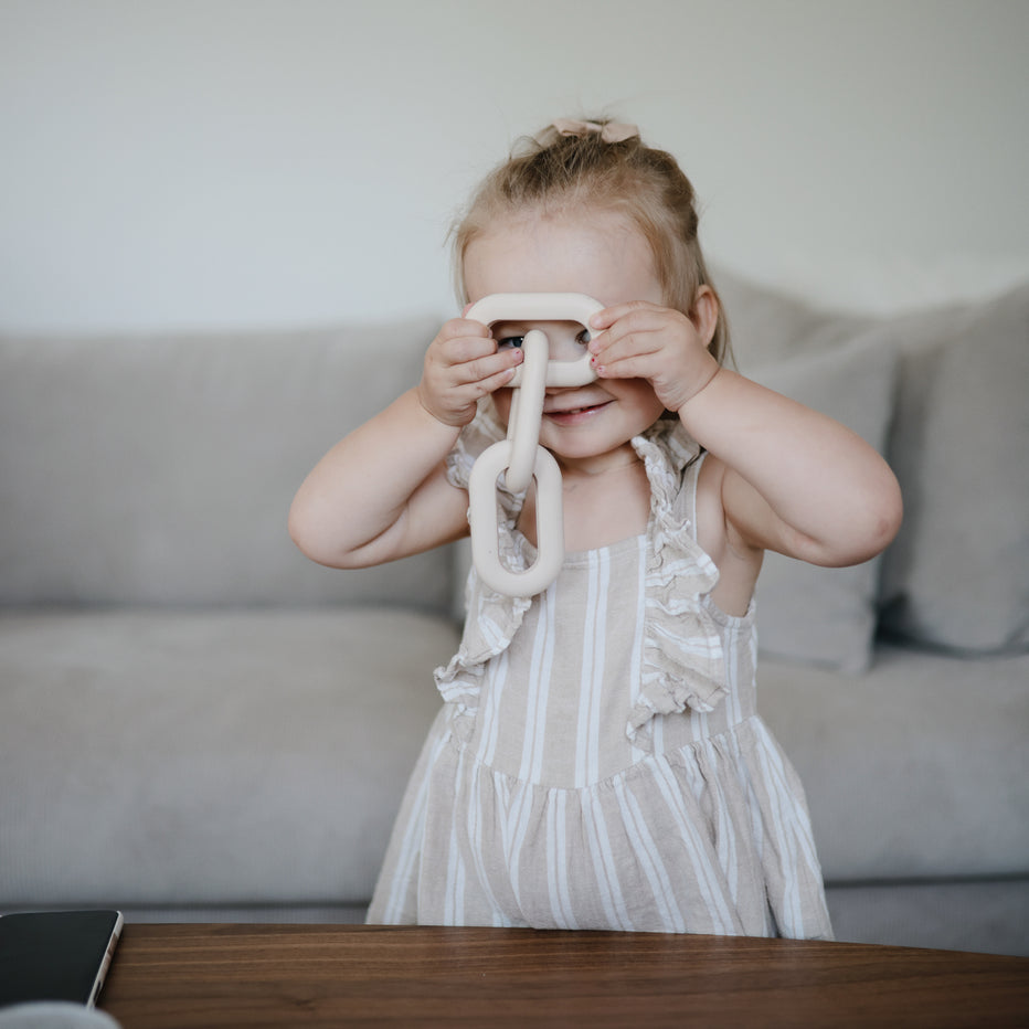 Links Teether – Mushie