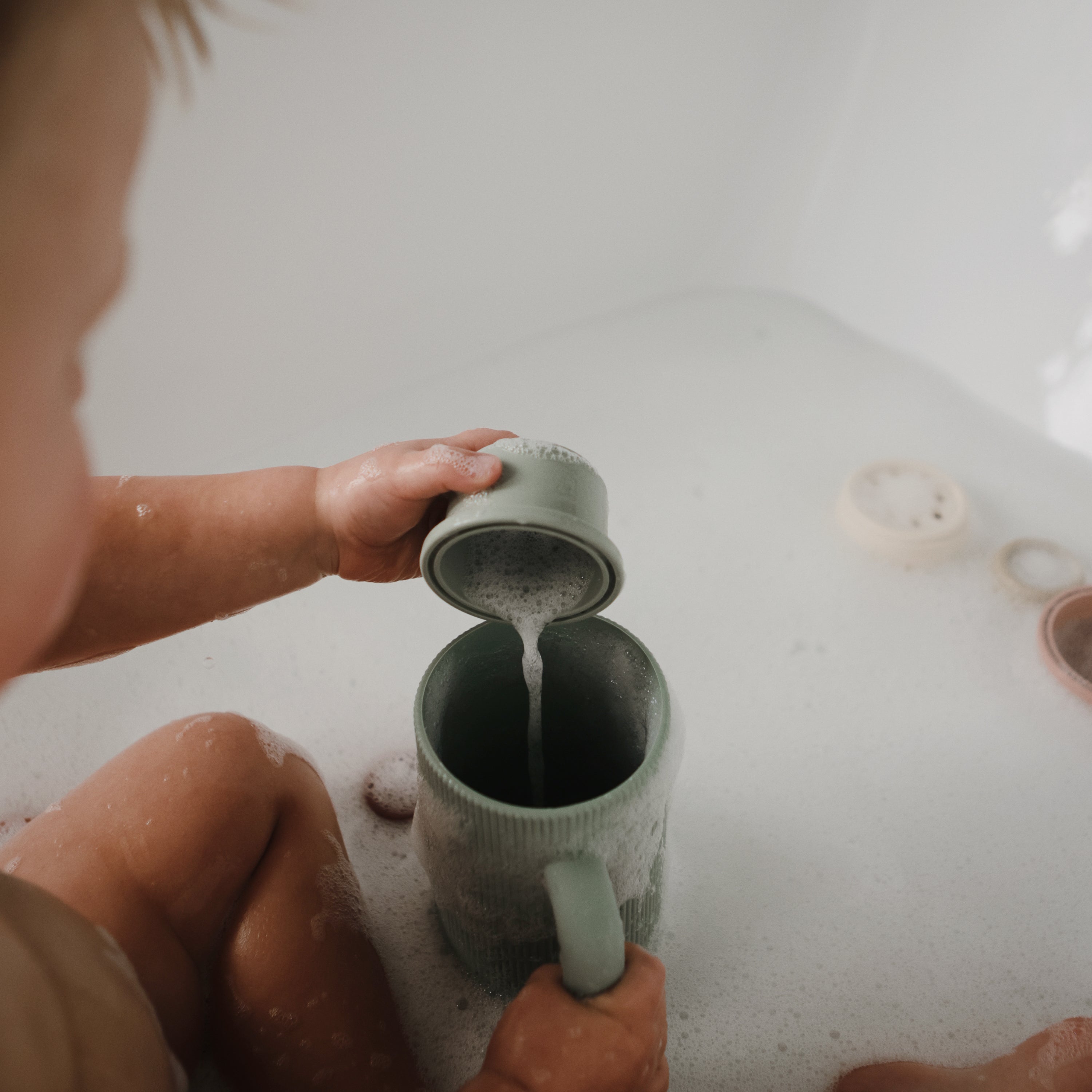 Bath Rinse Cup – Mushie