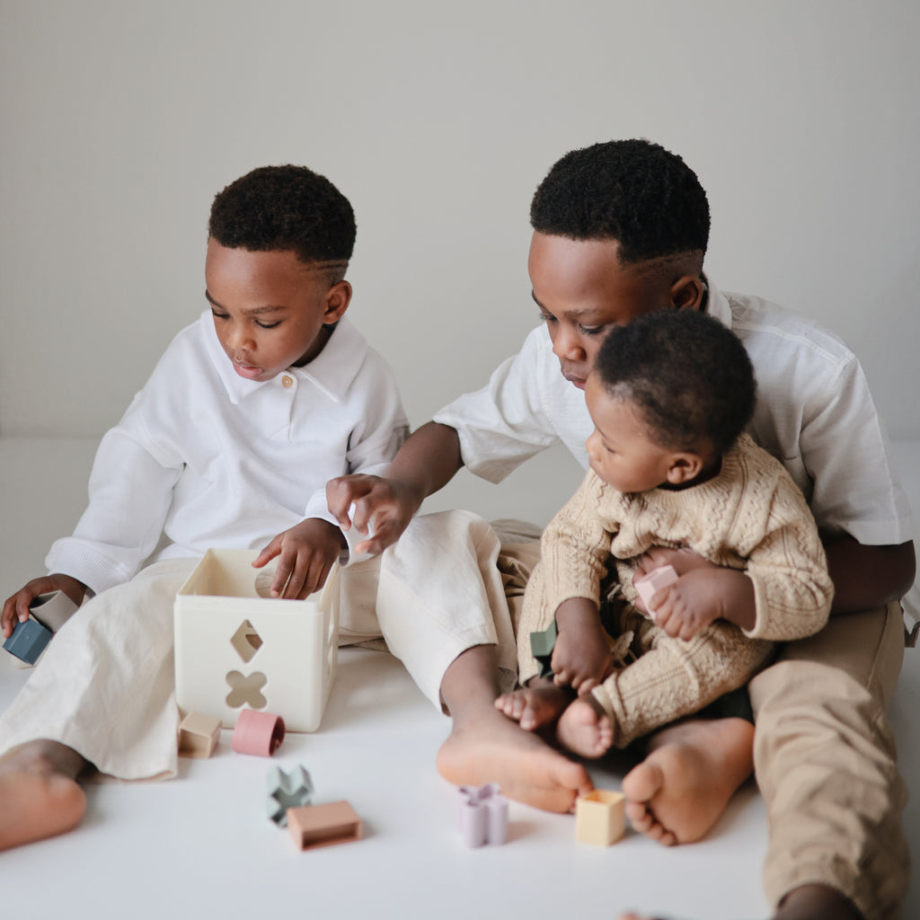 mushie Baby Shape Sorting Box