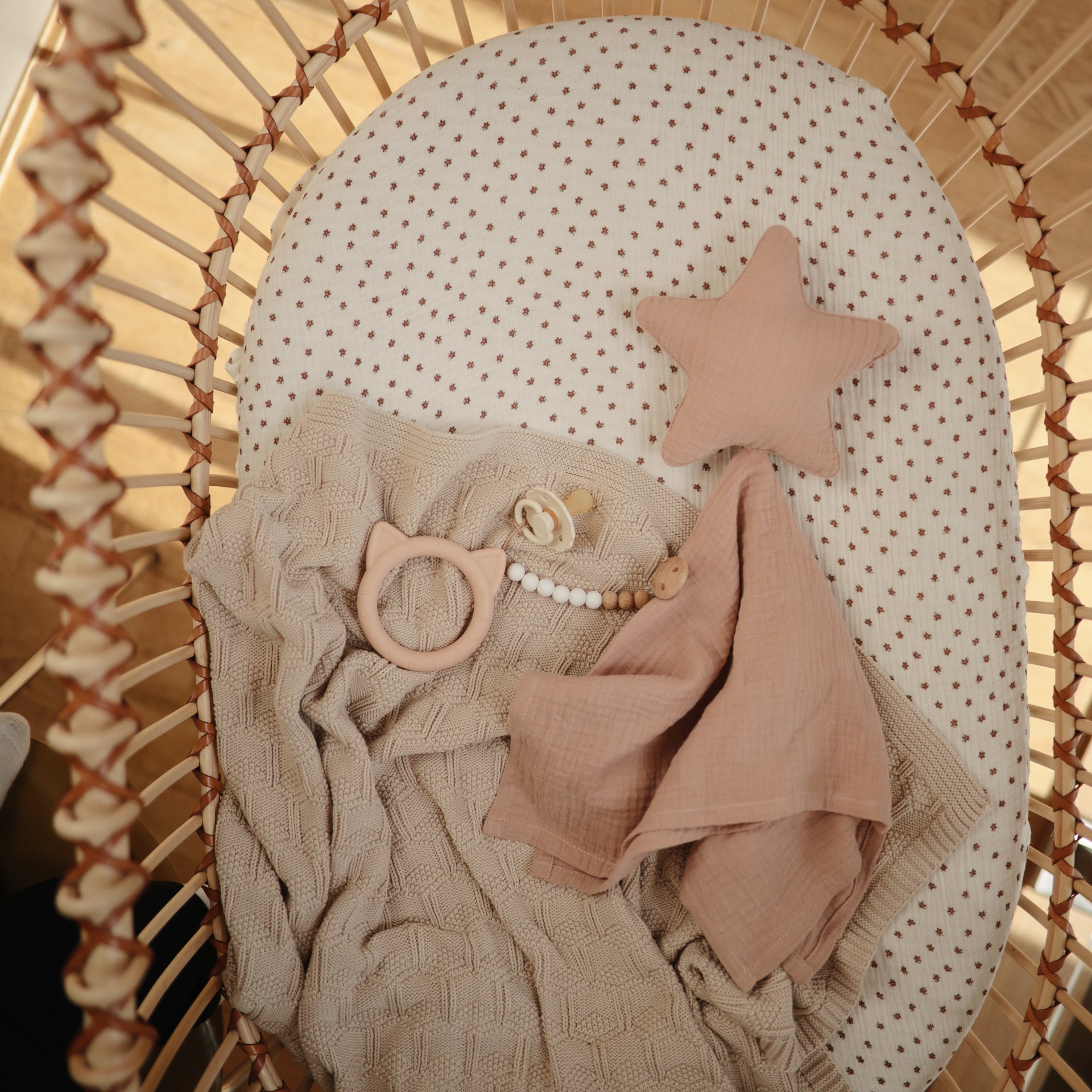 Cat Teether – Mushie